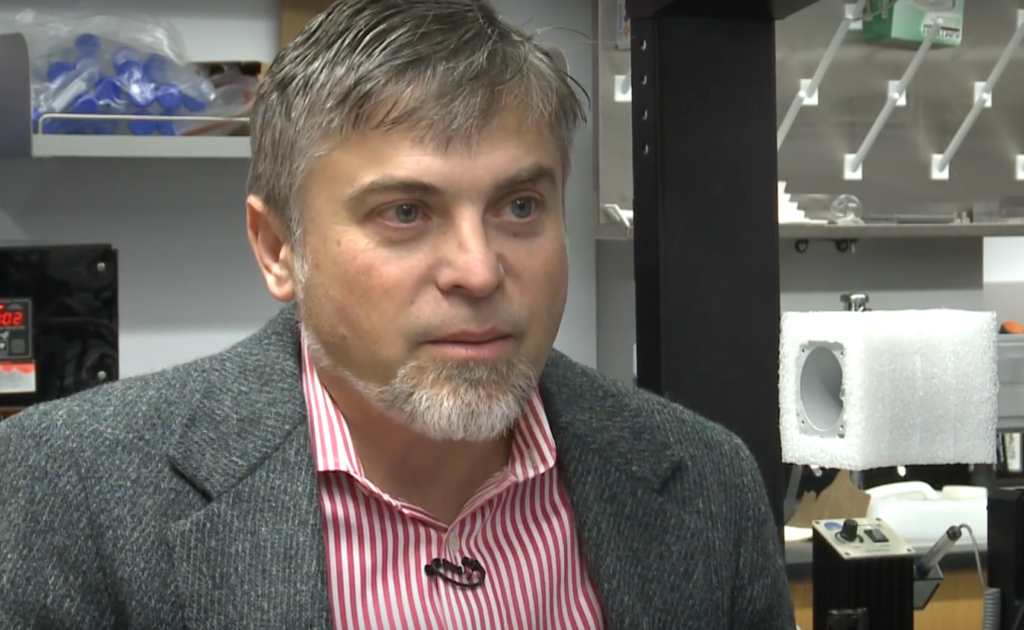 UofL lab developing tiny robots for big jobs | UofL News