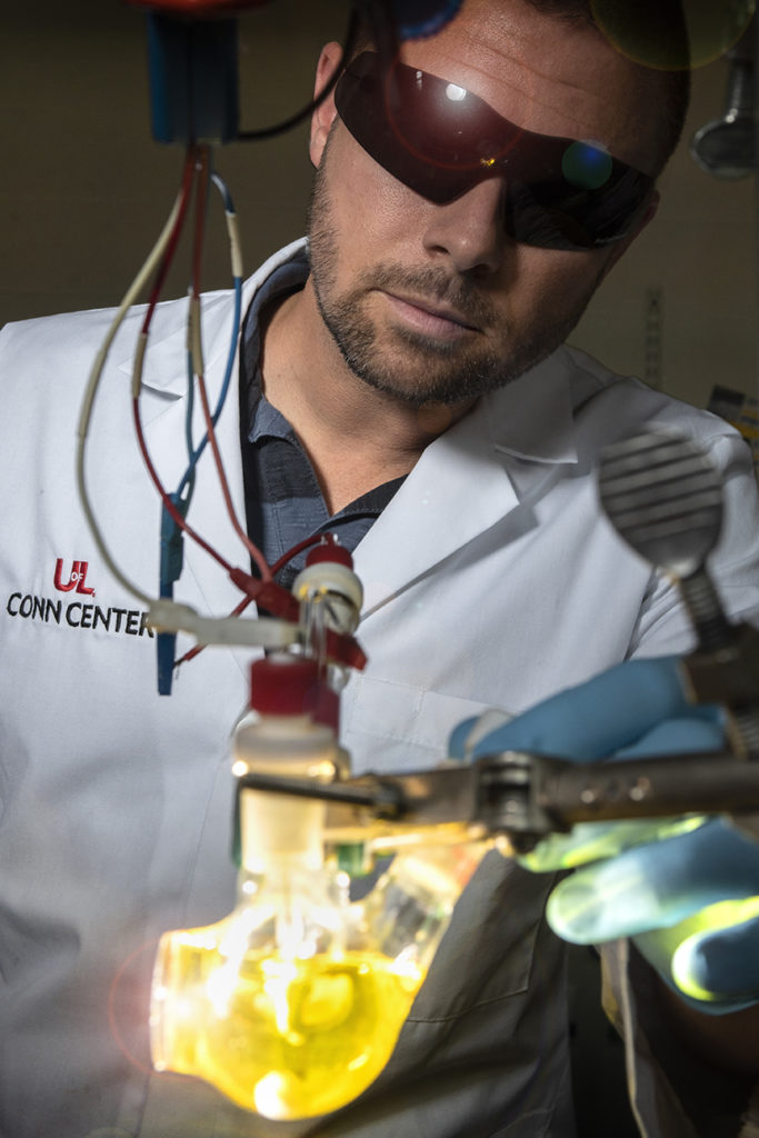 UofL researcher making fuel from water and sunlight wins prestigious ...