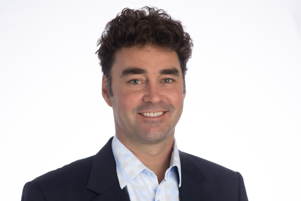 UofL's renewable energy prize awarded to University of Oxford's Henry ...